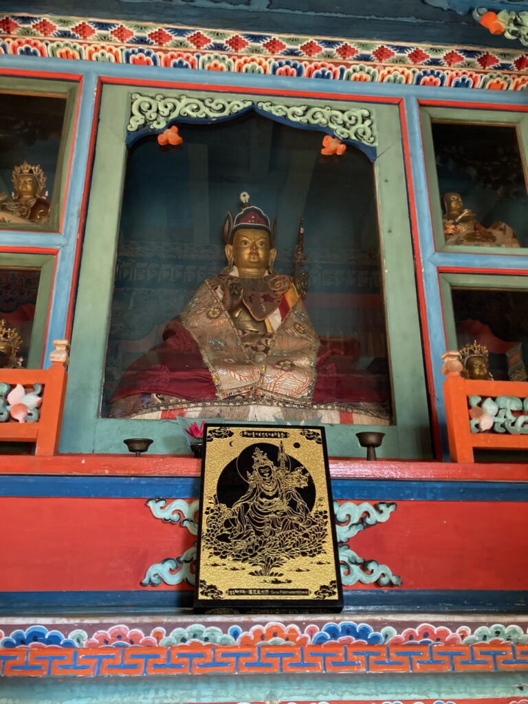 3月 | 2025 | ウッディヤーナ山タルタン寺